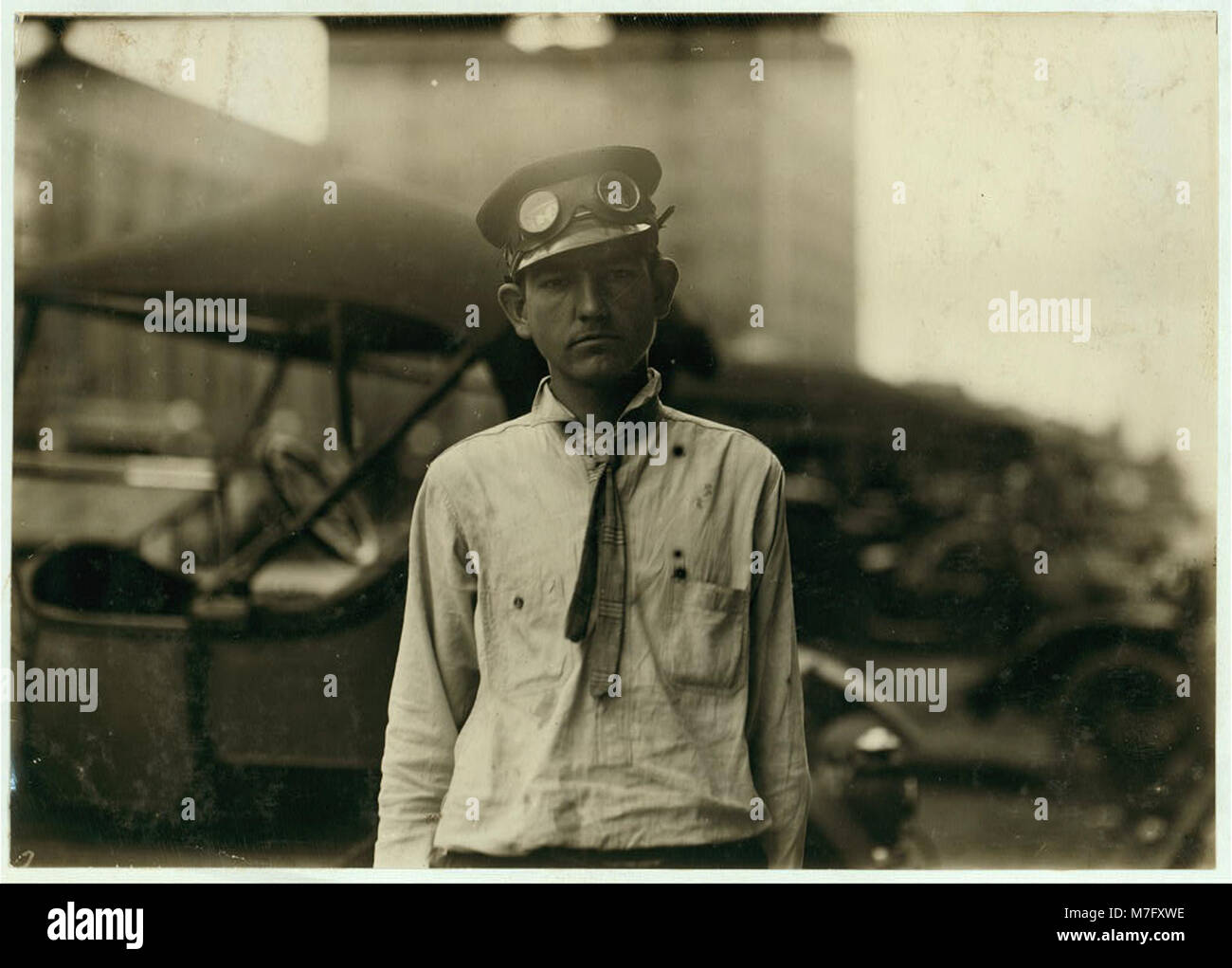 Willie Cheatham, Western Union messenger -1. Says he is 16 years now ...