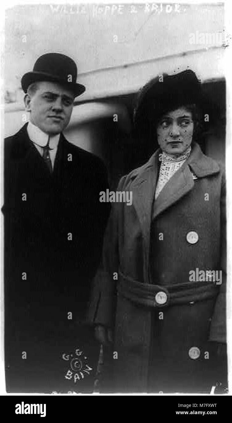 Willie Hoppe was a world-renowned professional billiards player, known ...