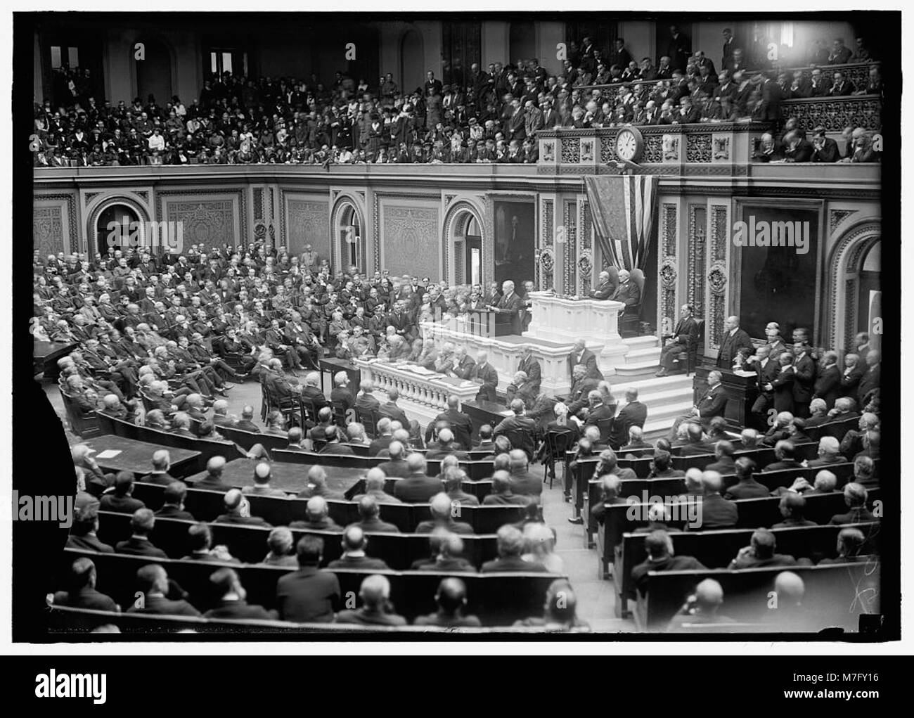 President Woodrow Wilson delivers a speech to the U.S. Congress. Known ...