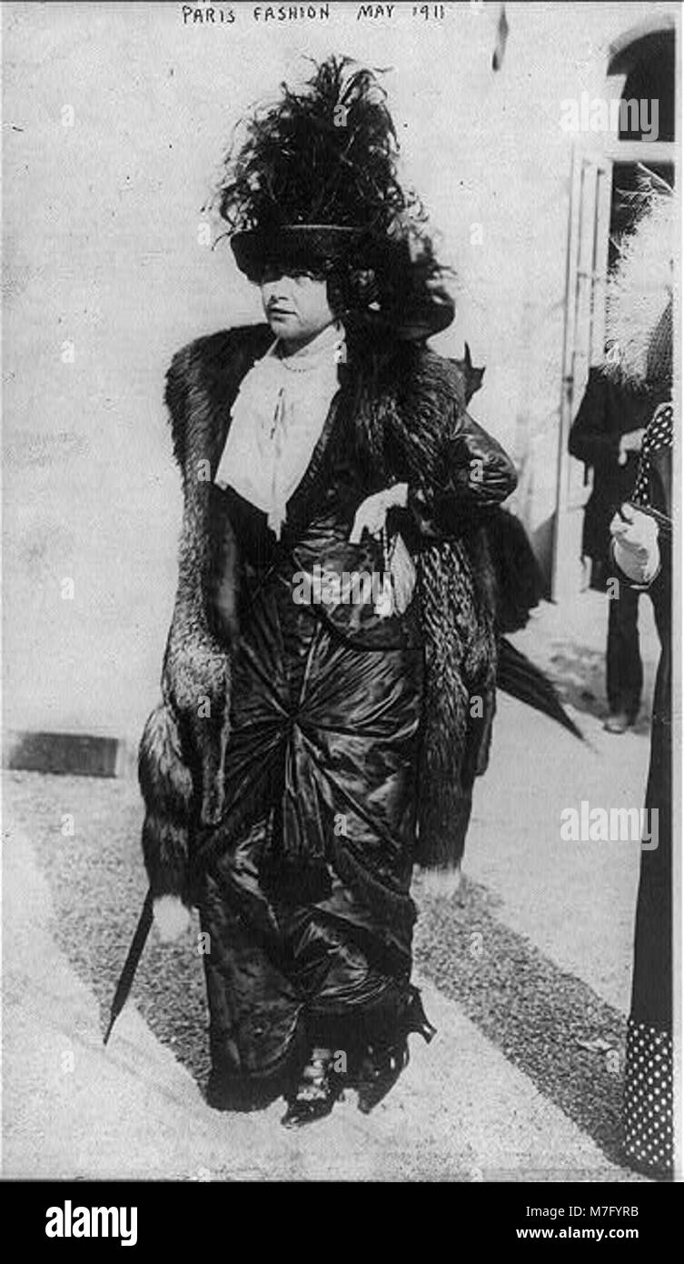 Womens fashion 1911 hi-res stock photography and images - Alamy