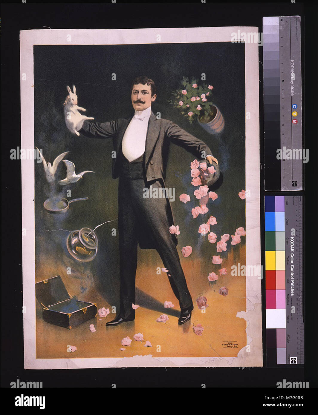 Magician levitation hi-res stock photography and images - Alamy