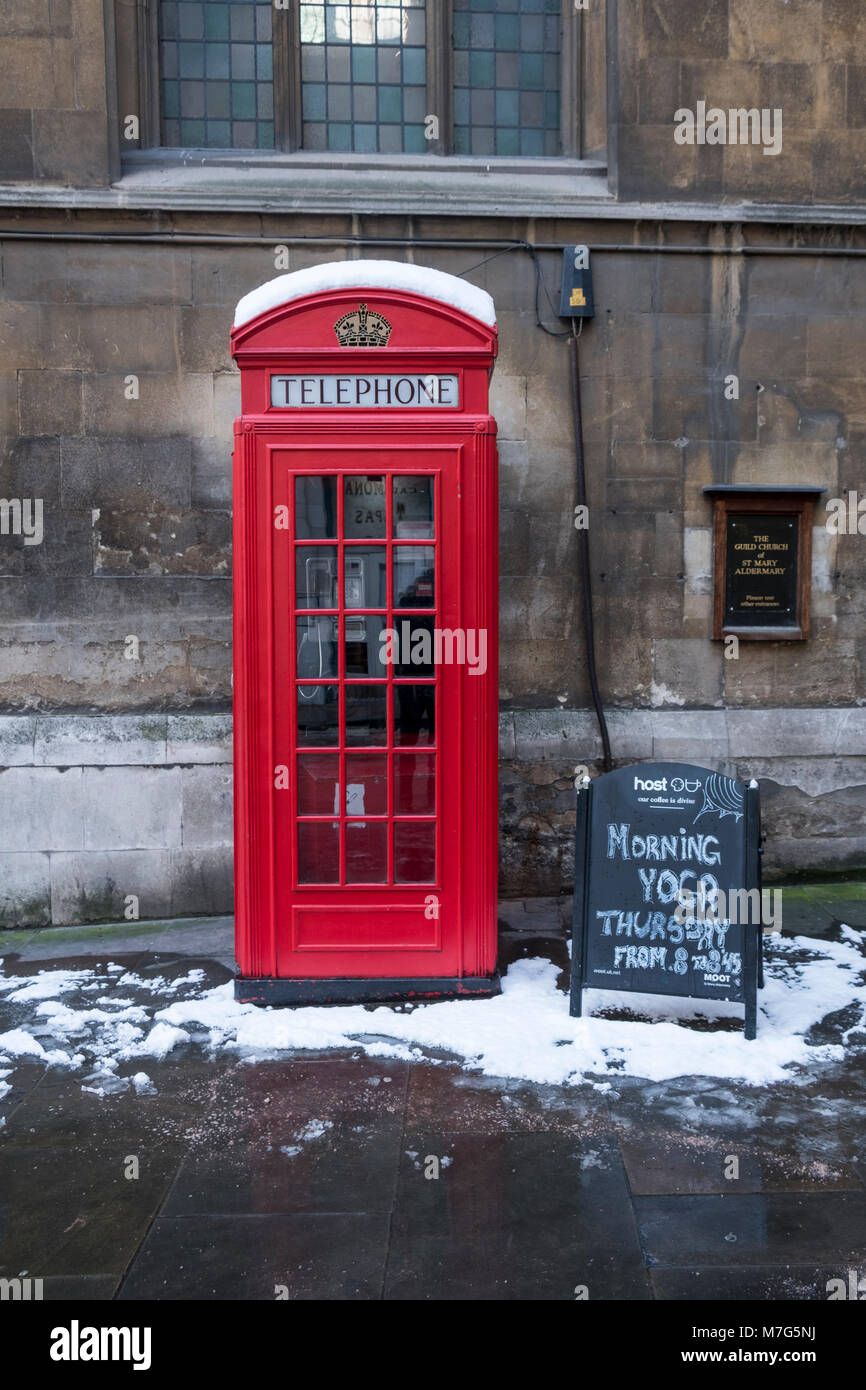 Snow fall in London winter 2018 Stock Photo - Alamy