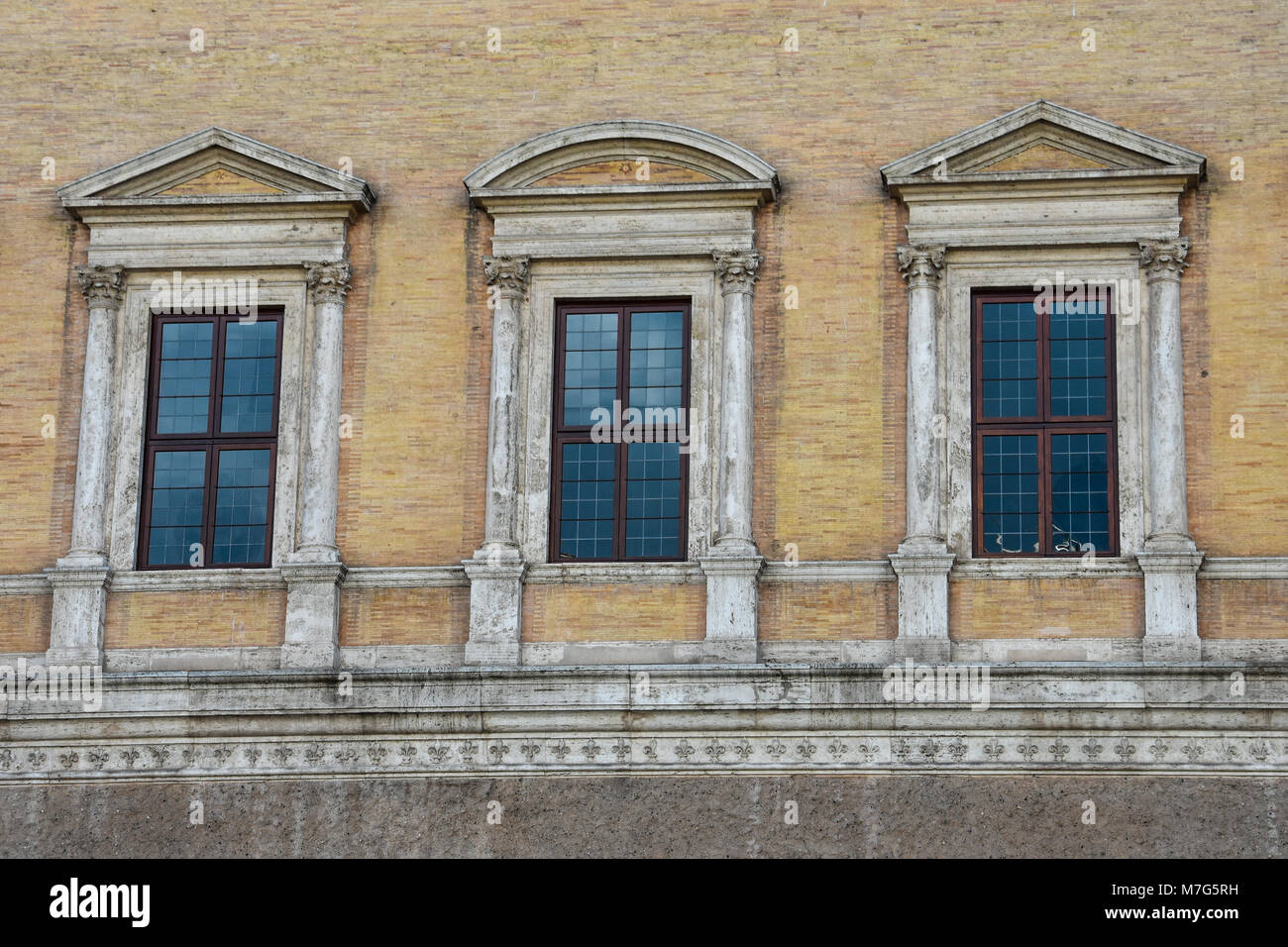 Facade of the Palazzo Farnese (Farnese Palace). Rome, Italy Stock Photo ...