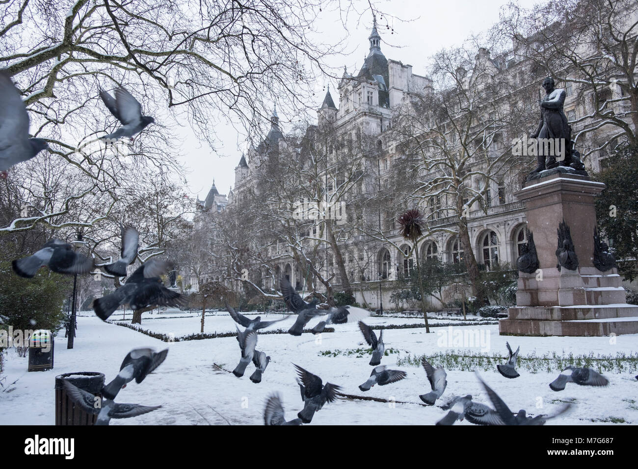 Snow fall in London winter 2018 Stock Photo - Alamy