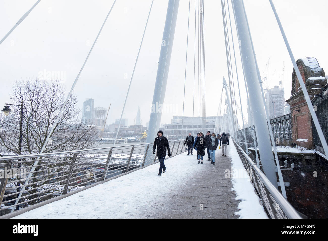 Snow fall in London winter 2018 Stock Photo - Alamy