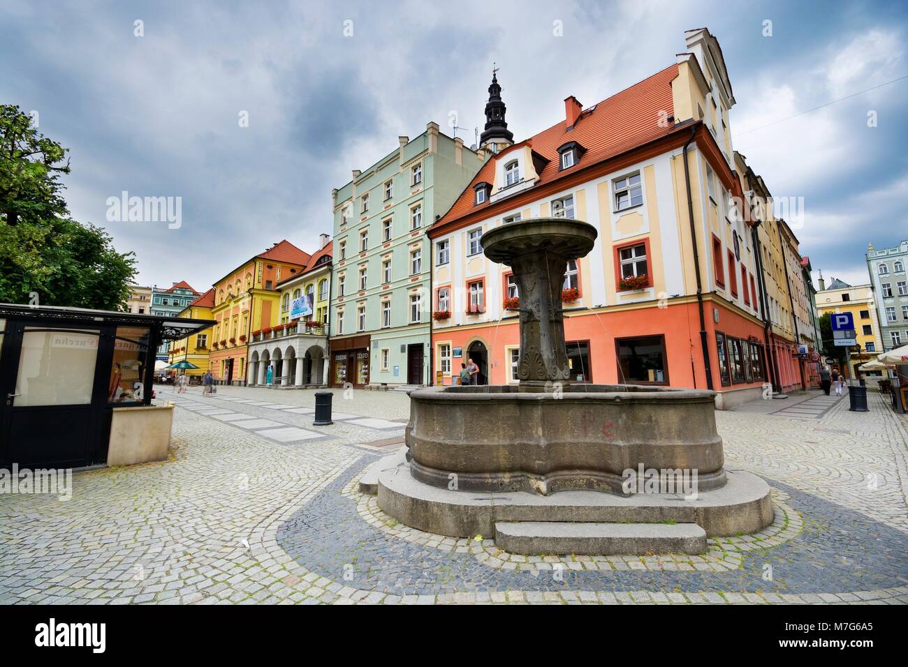 Market square tenements hi-res stock photography and images - Alamy