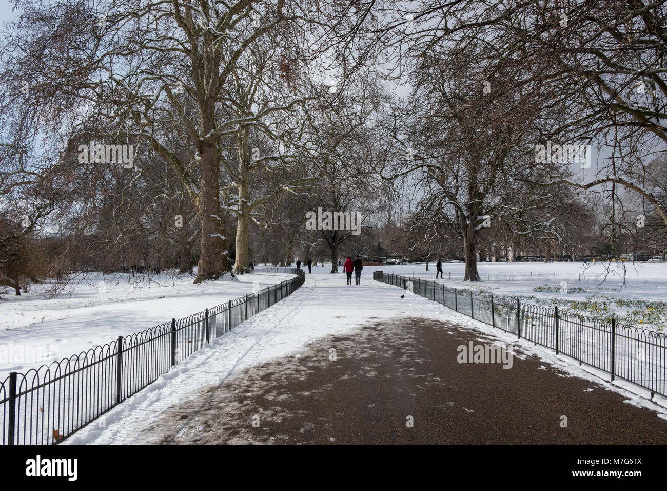Snow fall in London winter 2018 Stock Photo - Alamy