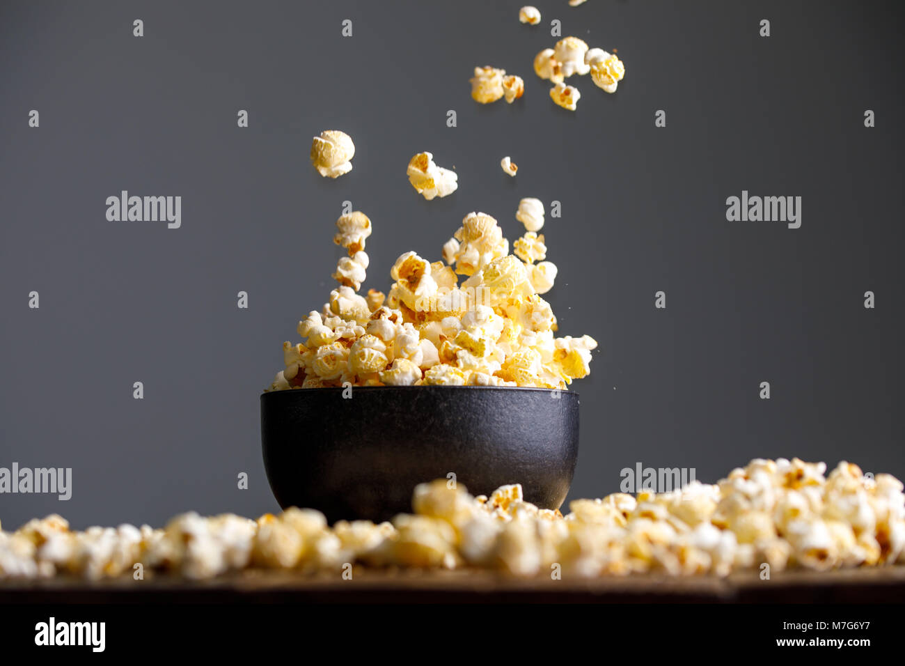 Falling popcorn hi-res stock photography and images - Alamy