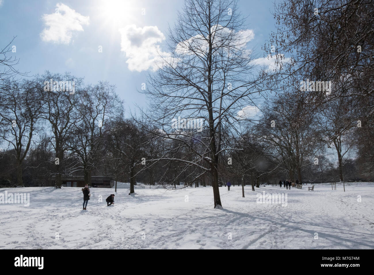 Snow fall in London winter 2018 Stock Photo - Alamy