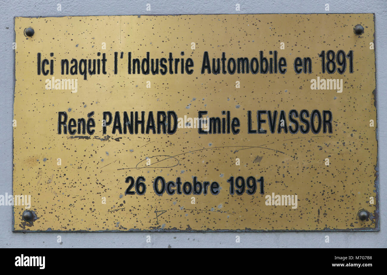 16 Avenue d' Ivry, SNCF and AREP office, Old Panhard-Levassor ...