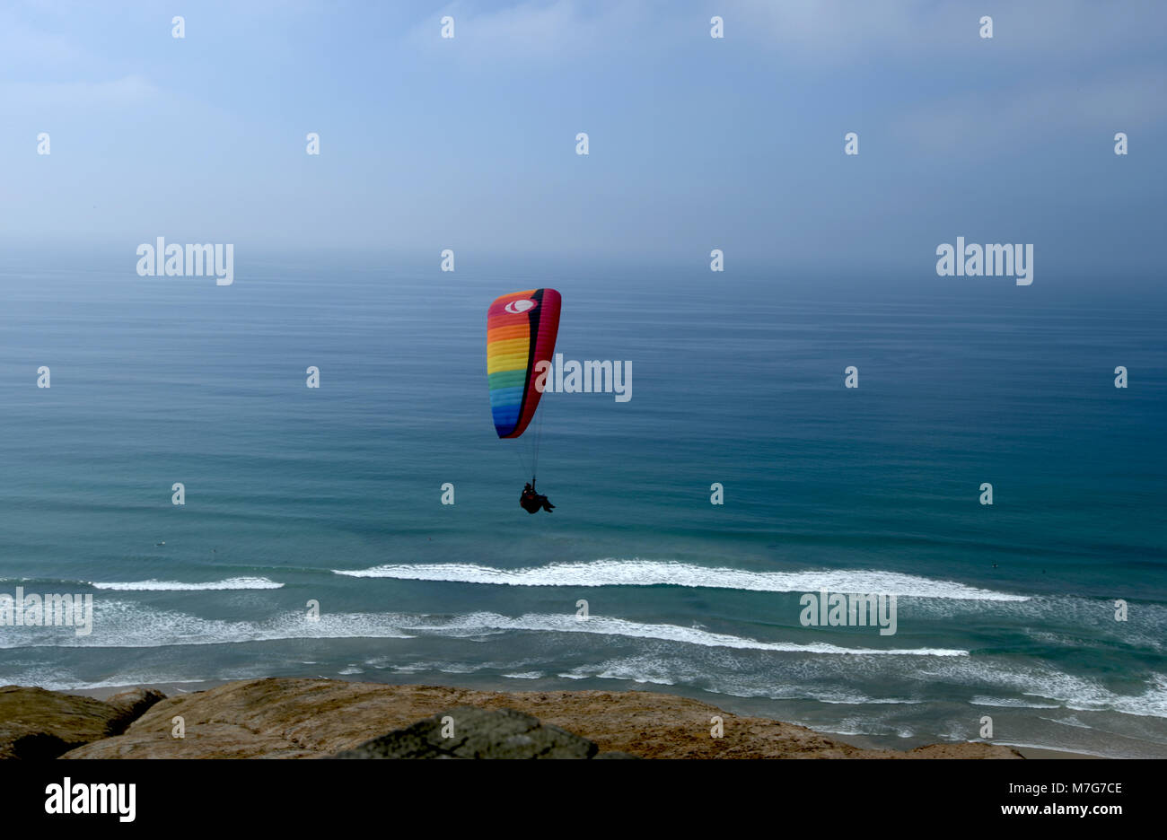 Skulling Under Il Ponte Vecchio on the Arno River, Florence, Italy ...