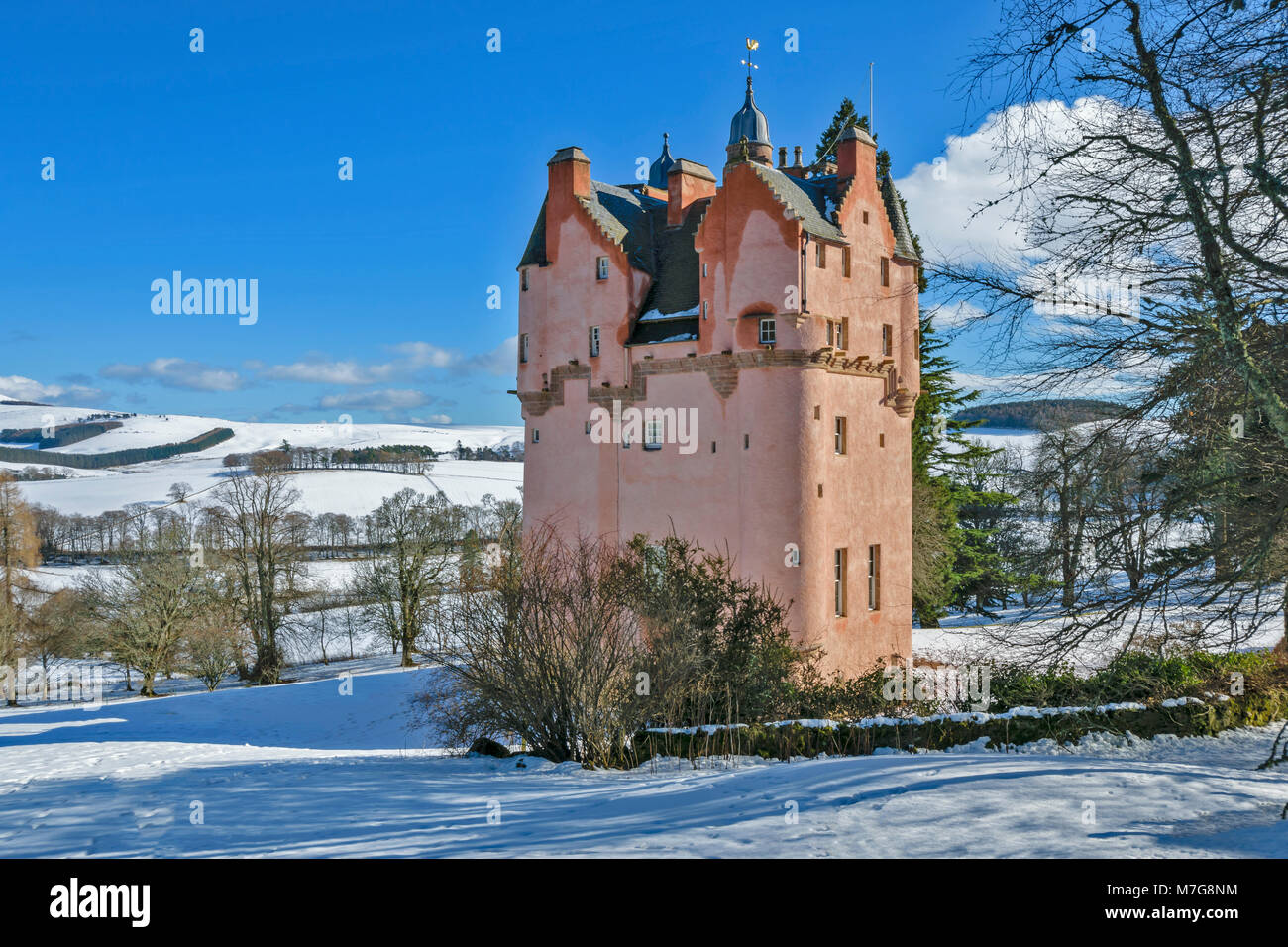 CRAIGIEVAR CASTLE ABERDEENSHIRE SCOTLAND THE PINK TOWER BLUE SKY AND ...