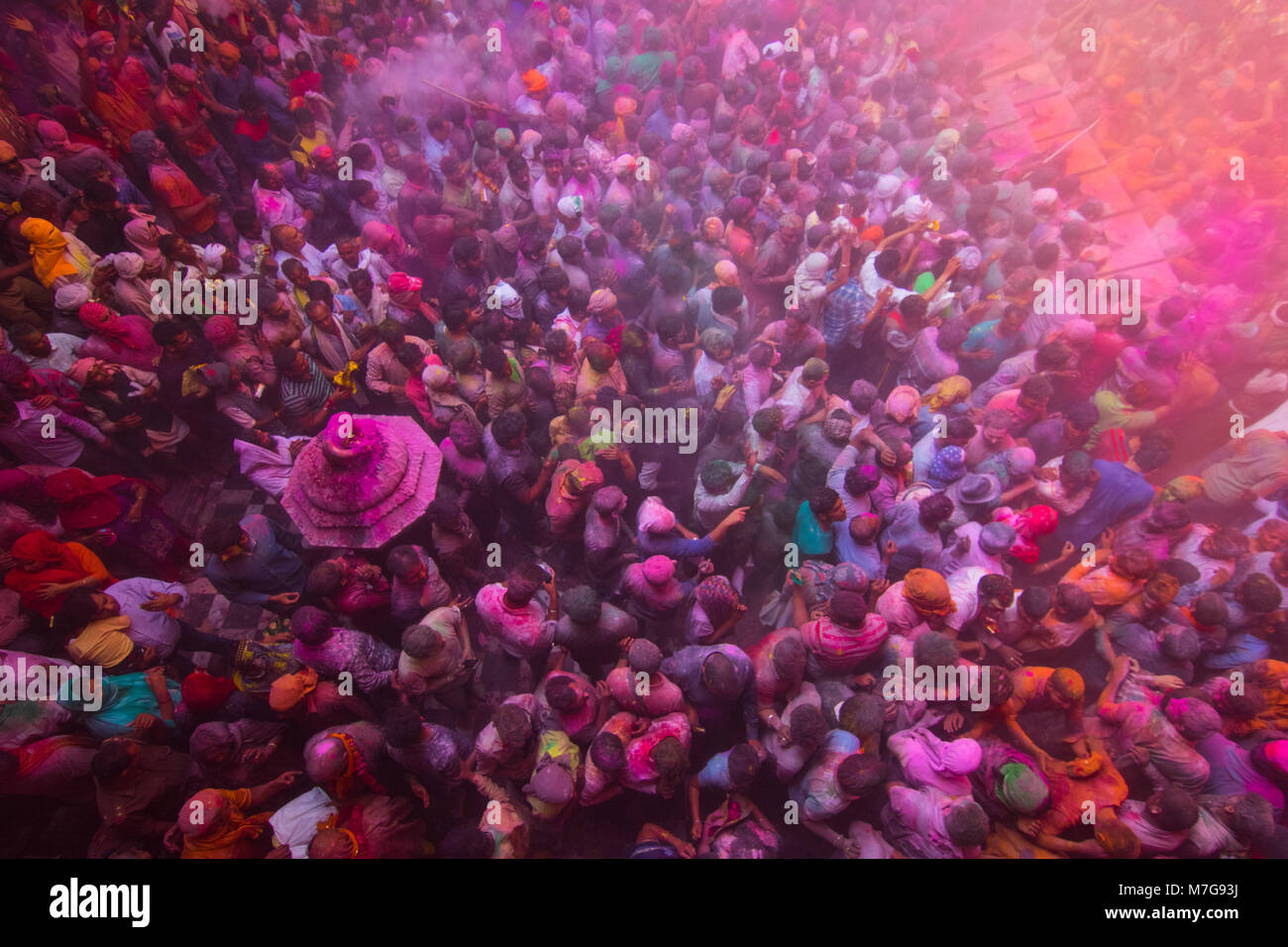 Holi at Banke Bihari Temple, Vrindavan 2018 Stock Photo - Alamy