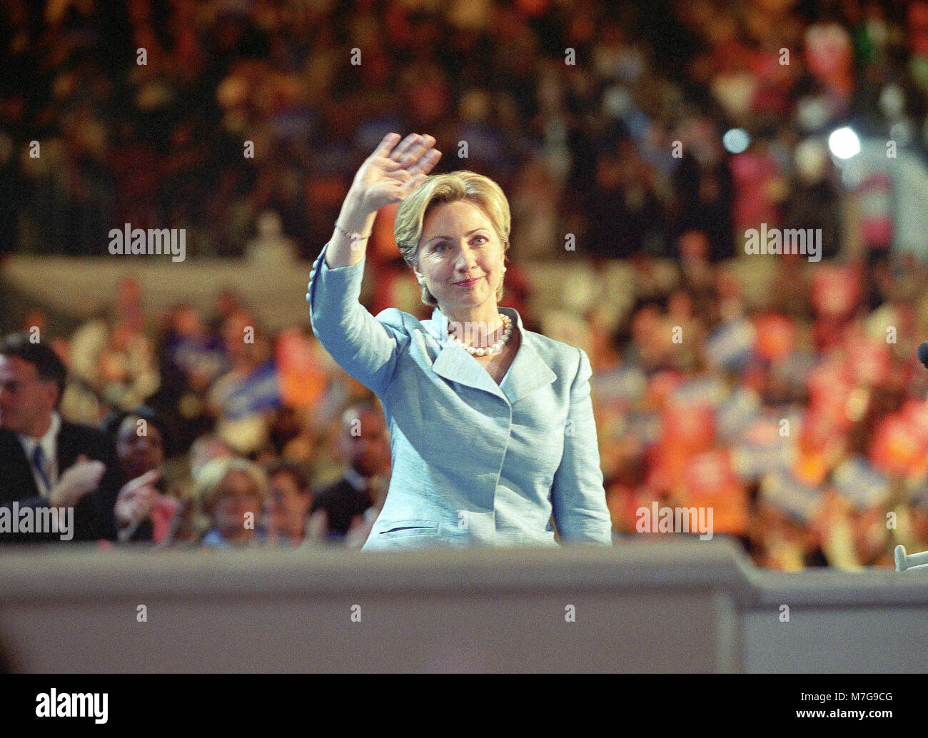 Hillary clinton 2000 hi-res stock photography and images - Alamy