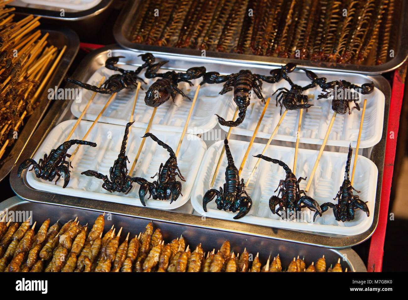 Fried Scorpions Stock Photos & Fried Scorpions Stock Images - Alamy