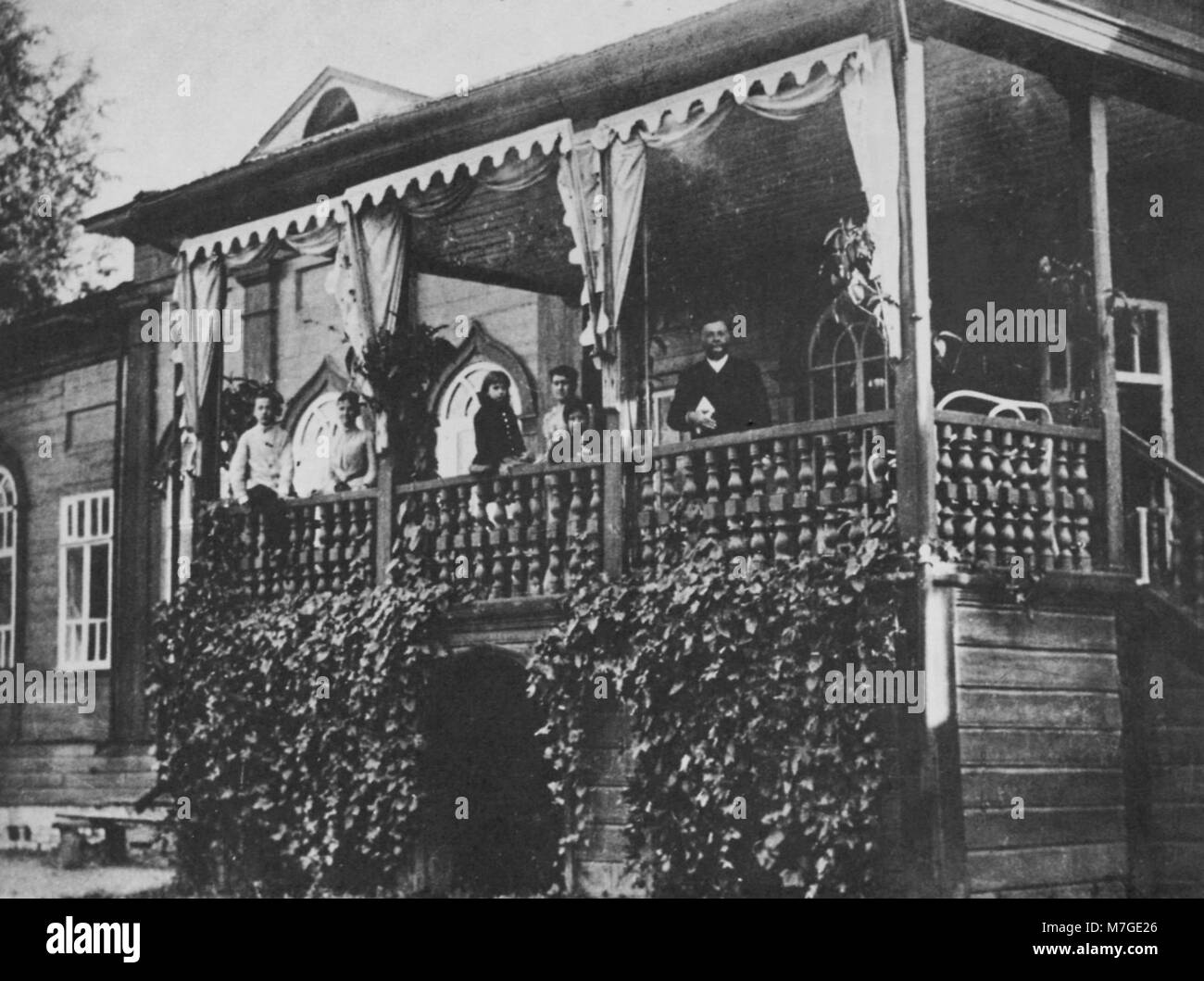 Die veranda hi-res stock photography and images - Alamy