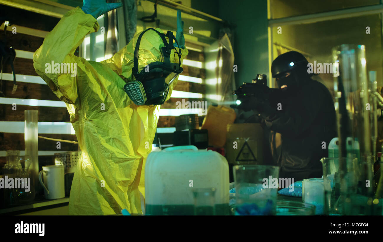 Fully Armed Special Anti-Narcotics Task Forces Soldier Arrests ...