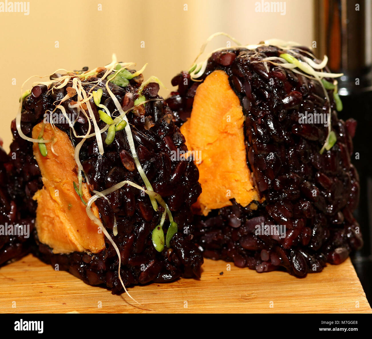 Asian fusion appetizer hi-res stock photography and images - Alamy