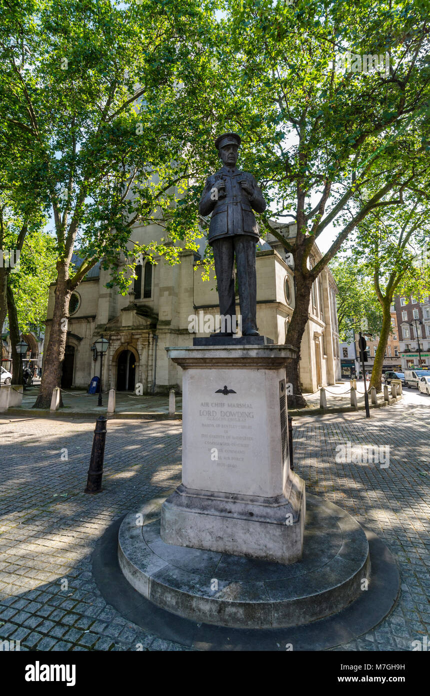 Statue of Air Chief Marshal Lord Dowding, City of London, UK Stock ...