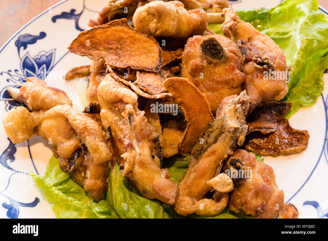 Tea fried chicken hi-res stock photography and images - Alamy