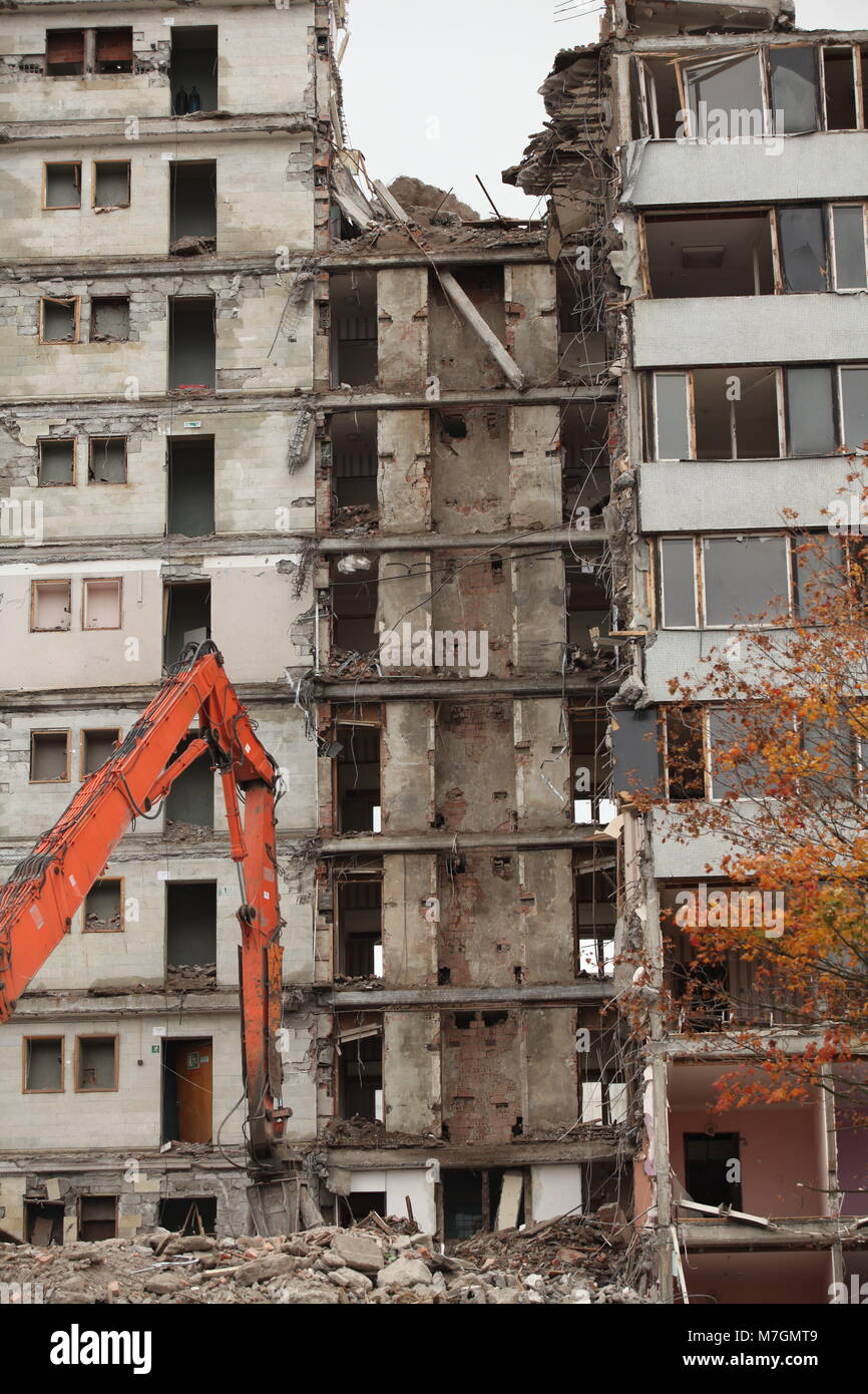 demolition of old buildings for new construction Stock Photo - Alamy