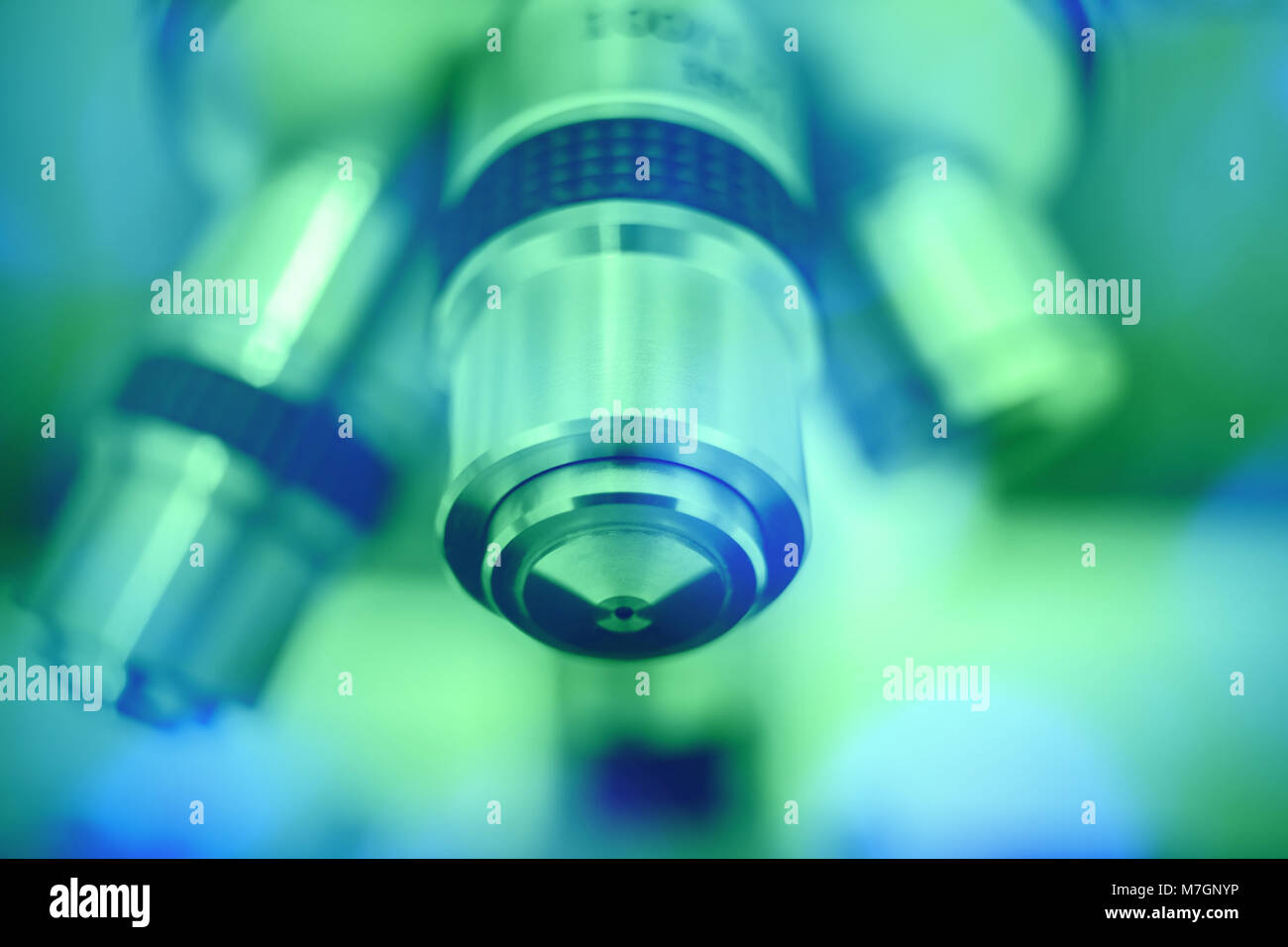 Microscope analysis hi-res stock photography and images - Alamy