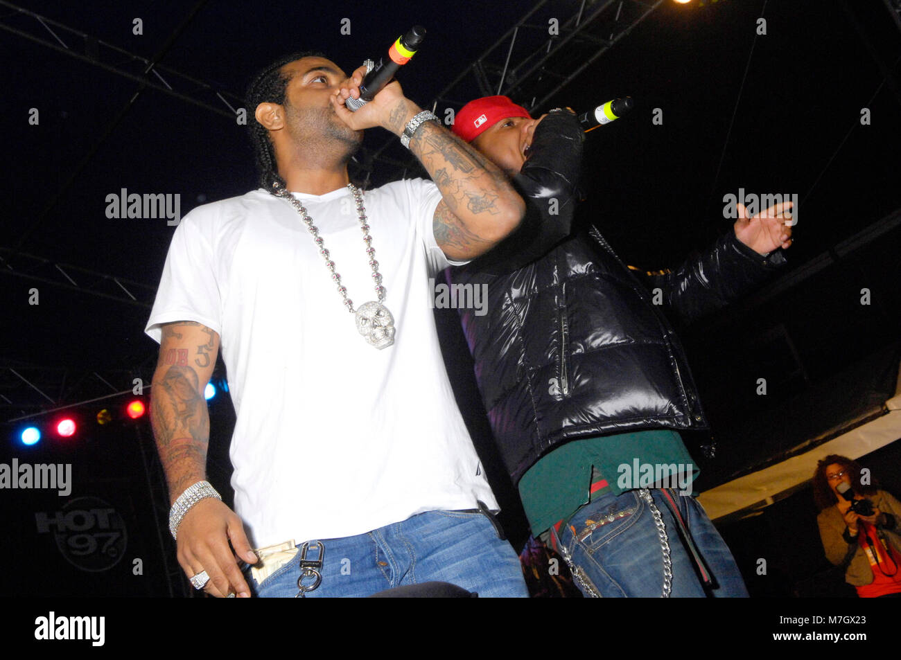 (L-R) Rapper Jim Jones and Juelz Santana of Dipset perform at the This ...