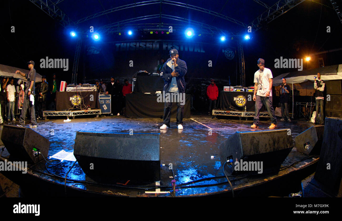 Rapper Tony Yayo, 50 Cent & Lloyd Banks of G-Unit performs at the This ...