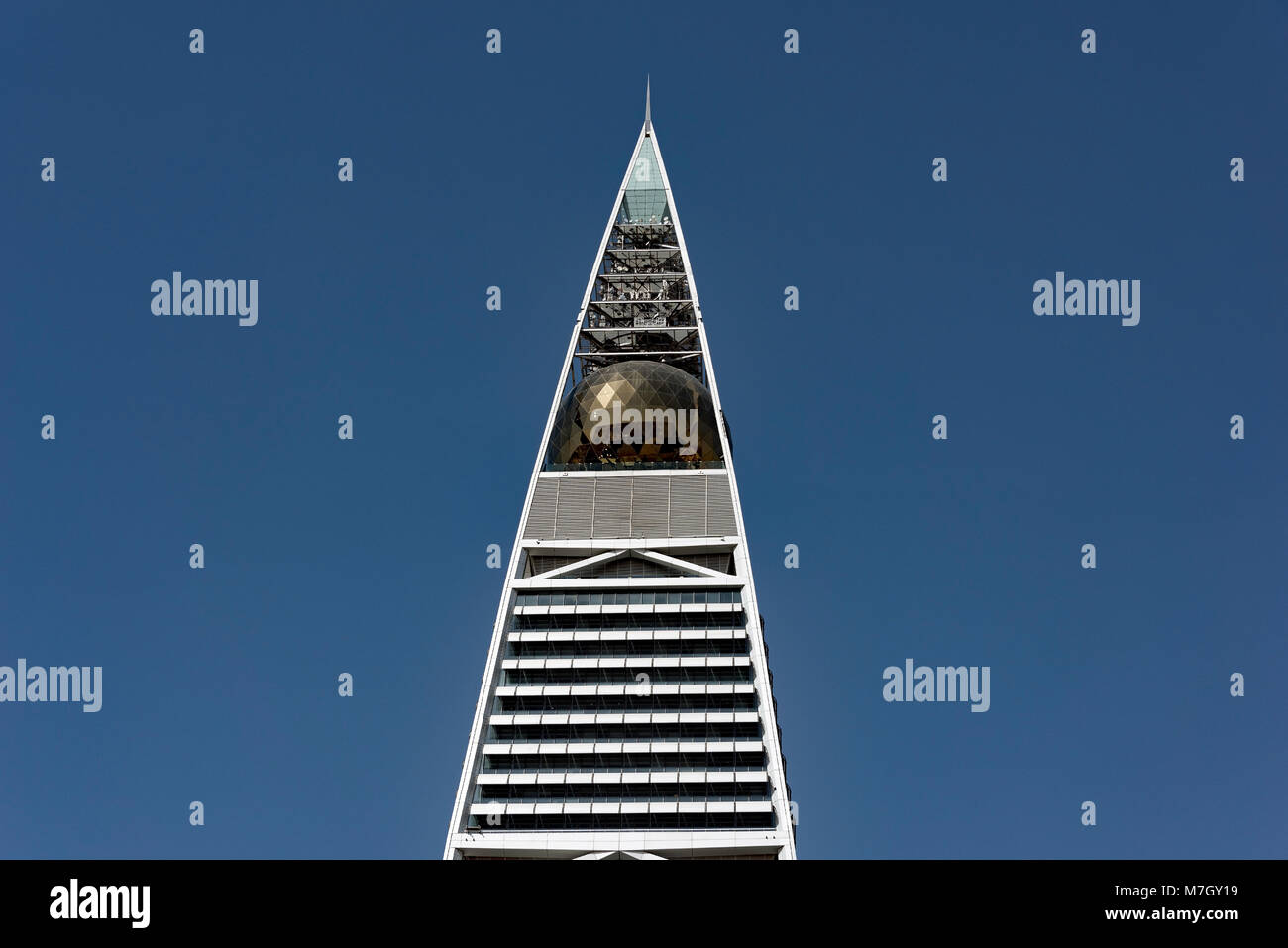 Riyadh skyline hi-res stock photography and images - Alamy