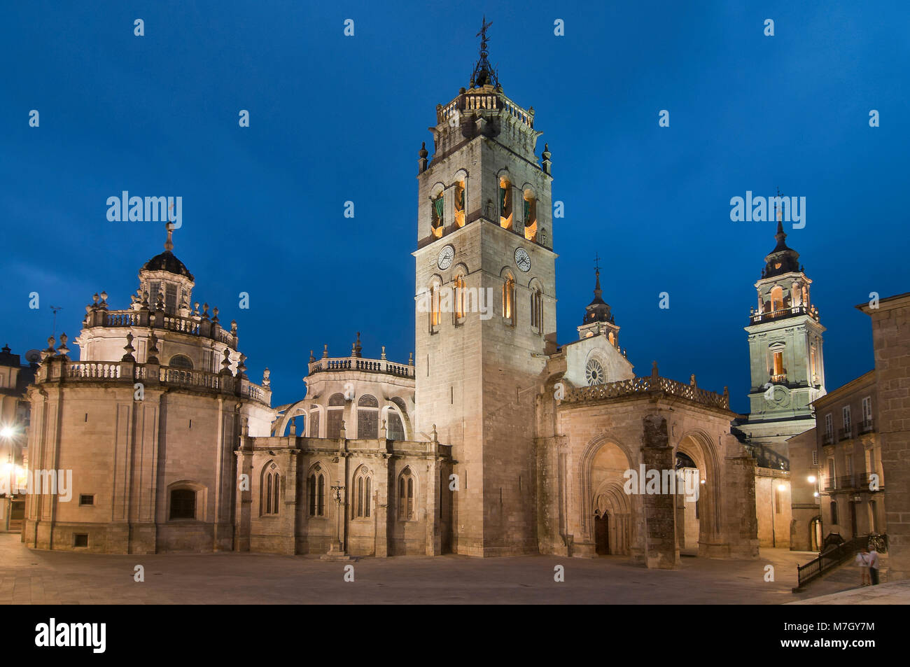 Spanish romanesque architecture hi-res stock photography and images - Alamy