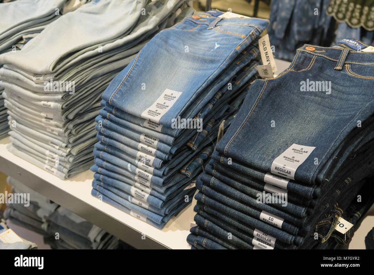 Old navy store interior hi-res stock photography and images - Alamy