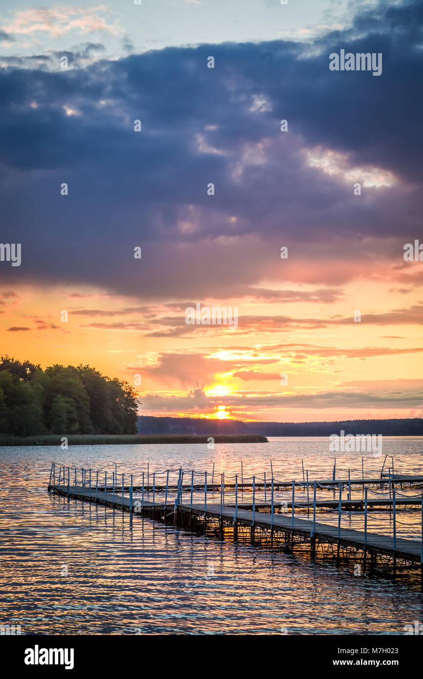 Dynamic sunrise sky hi-res stock photography and images - Alamy