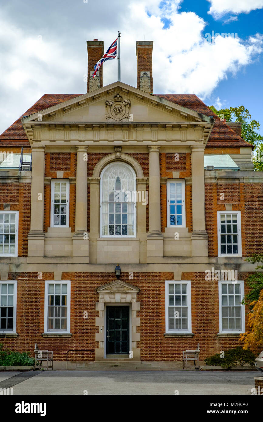 British ambassadors residence hi-res stock photography and images - Alamy