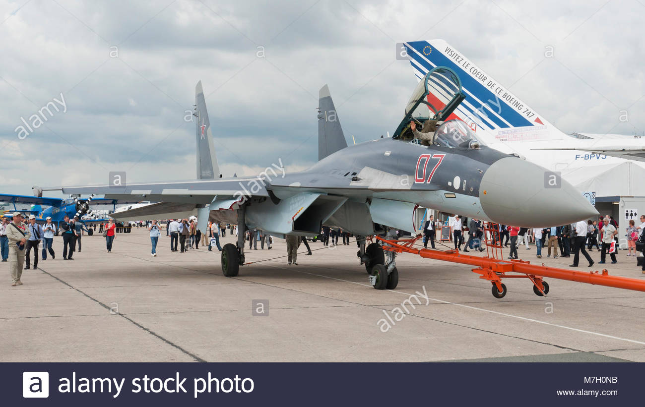 Sukhoi Su 35s High Resolution Stock Photography and Images - Alamy