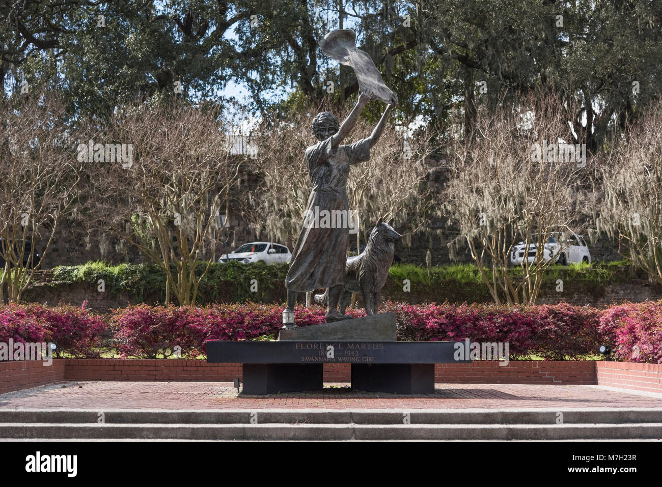 Savannah statue hi-res stock photography and images - Alamy