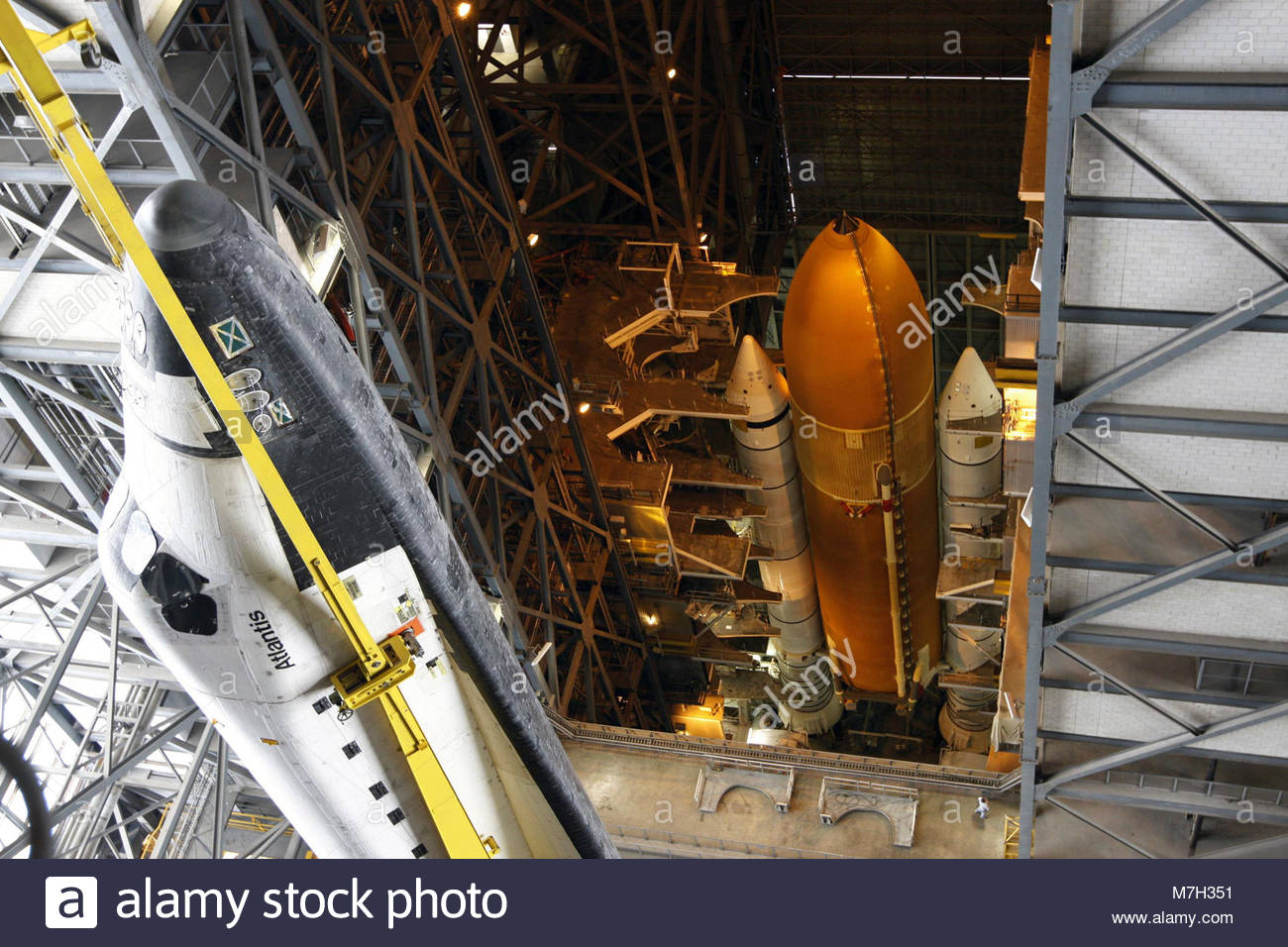 Mobile Launcher Platform High Resolution Stock Photography and Images ...