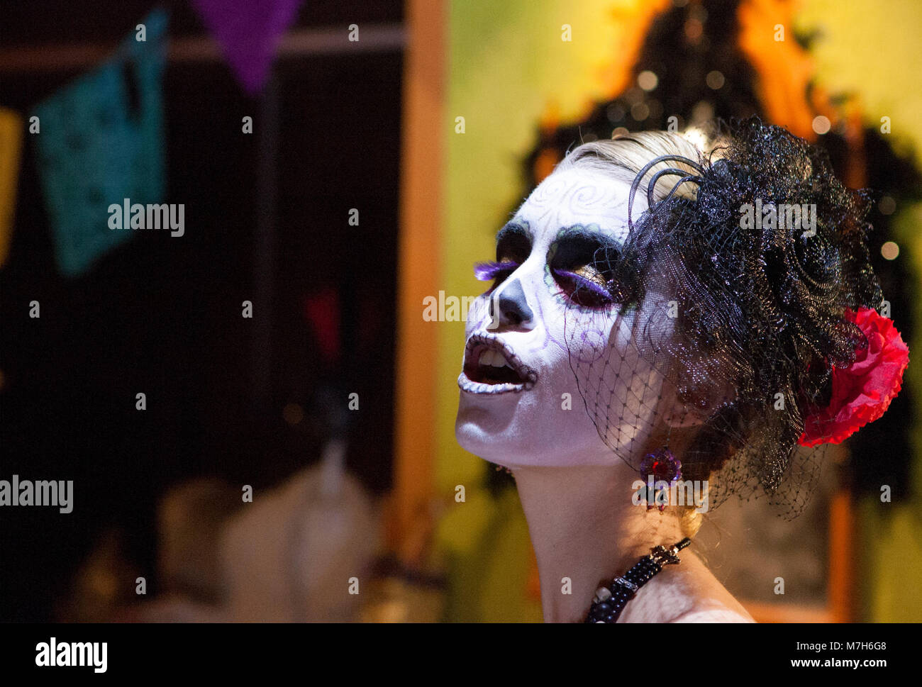 Lady of the Dead, La Calavera Catrina, dressed up for Day of the Dead ...