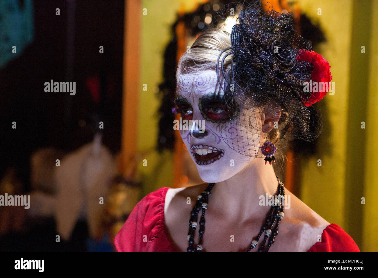 Lady of the Dead, La Calavera Catrina, dressed up for Day of the Dead ...