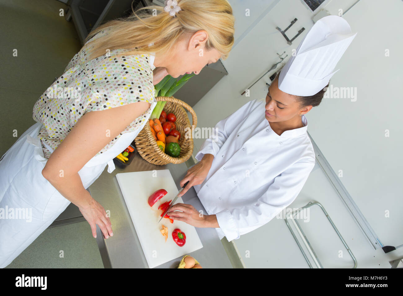 chef chopping veggies Stock Photo - Alamy