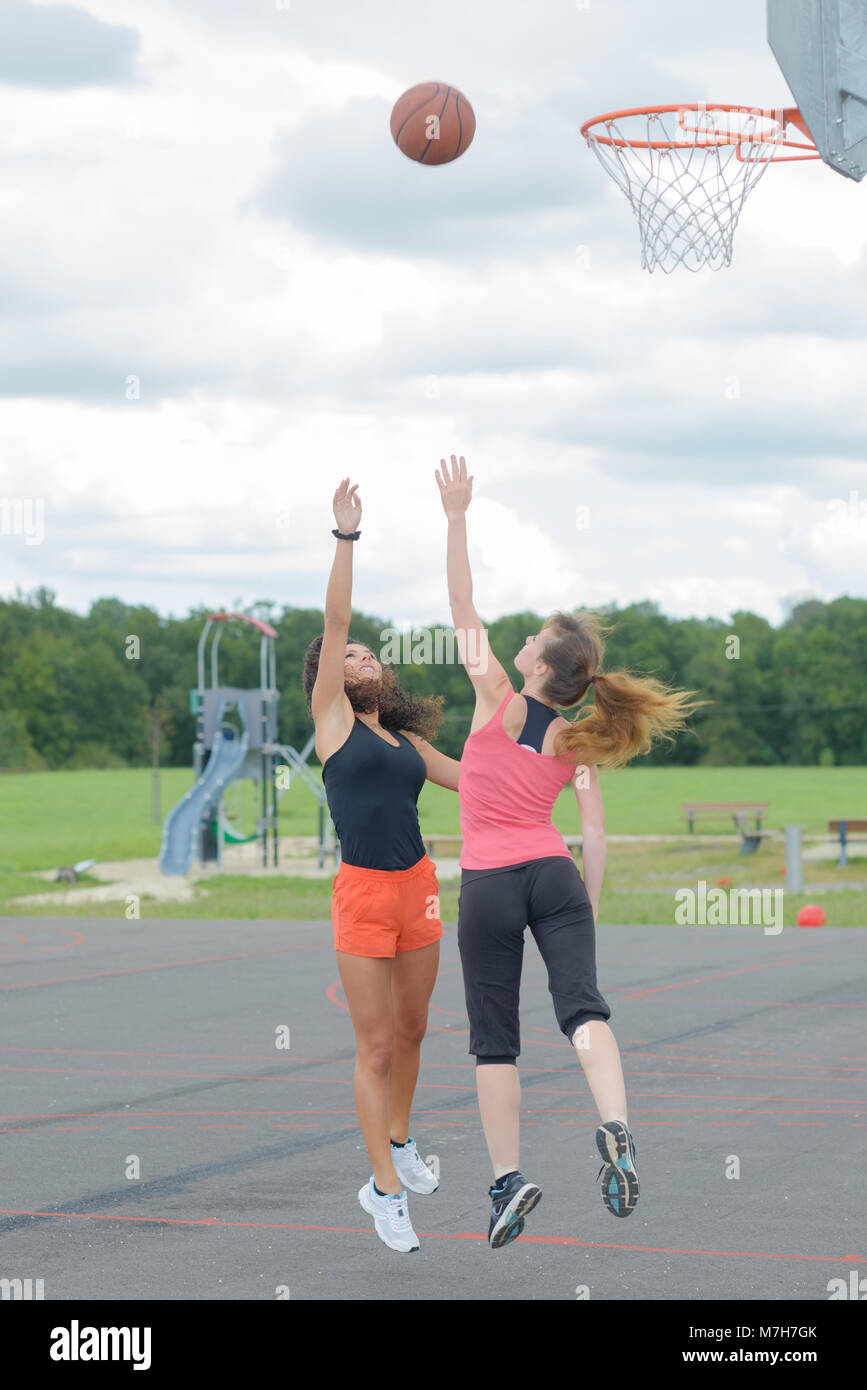 playing outdoor basketball Stock Photo - Alamy
