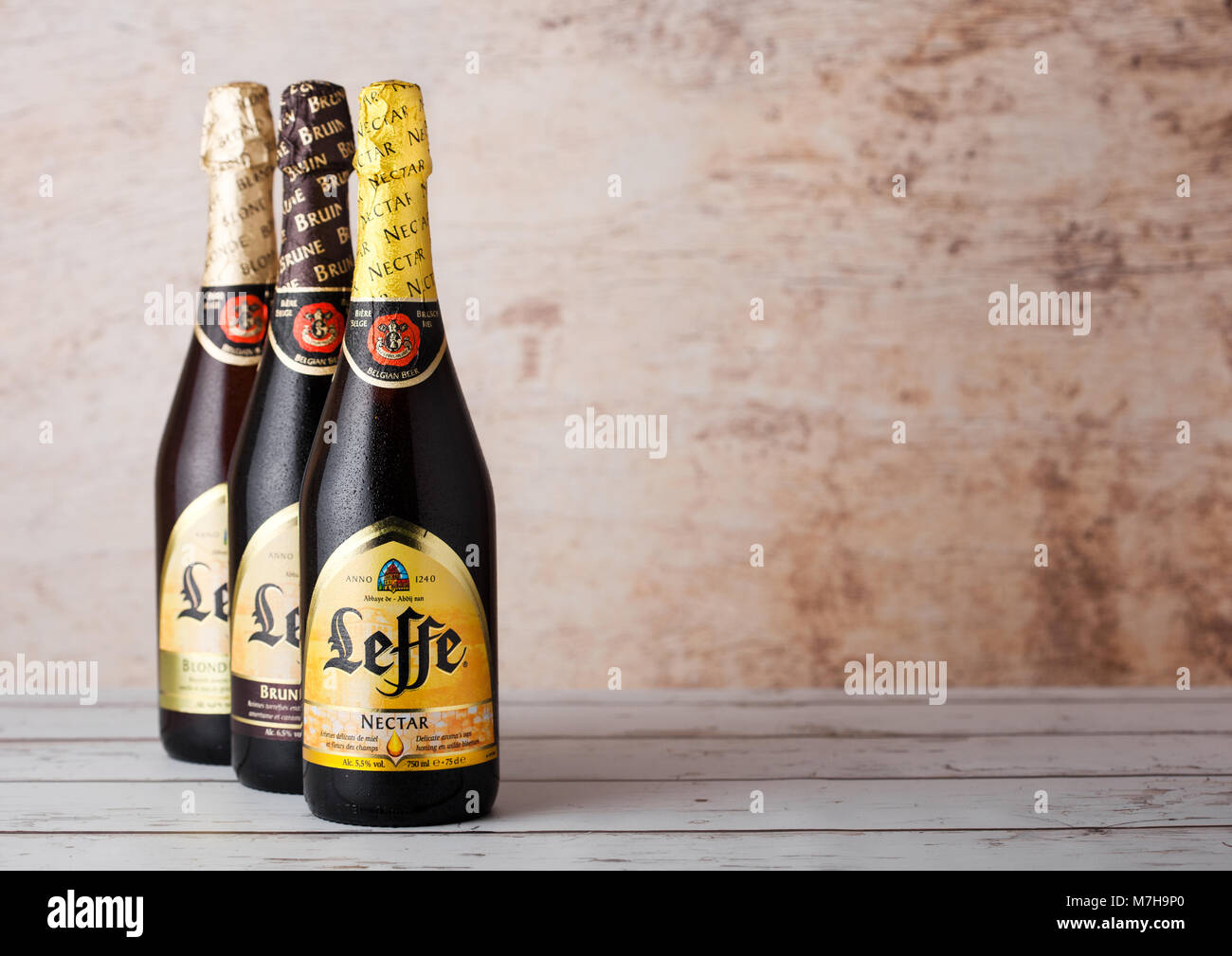 Leffe bruin hi-res stock photography and images - Alamy