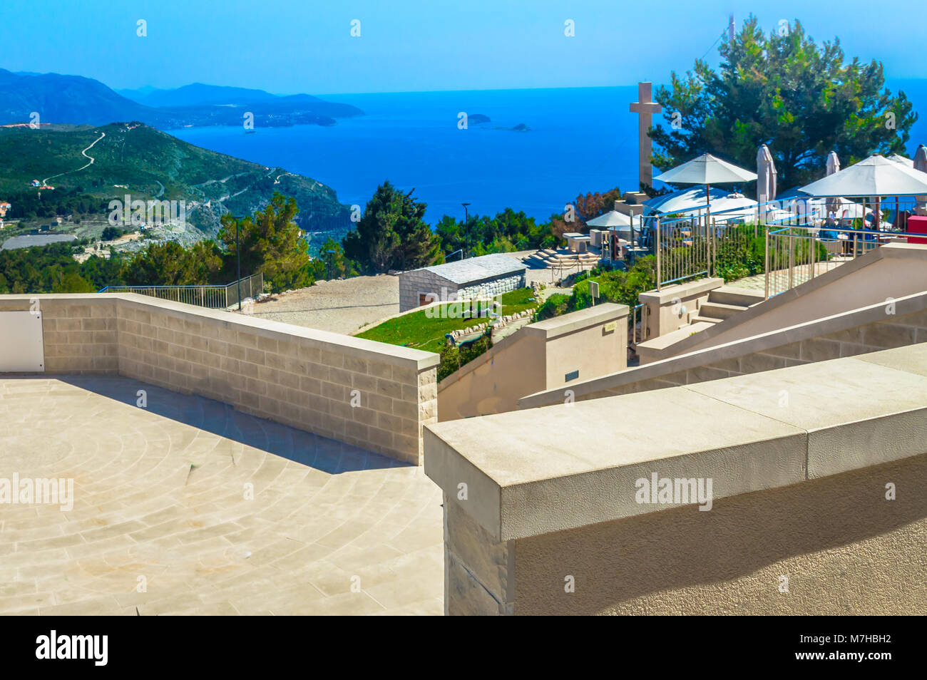 Scenic view at amazing viewpoint at Adriatic Coast in Dubrovnik town ...