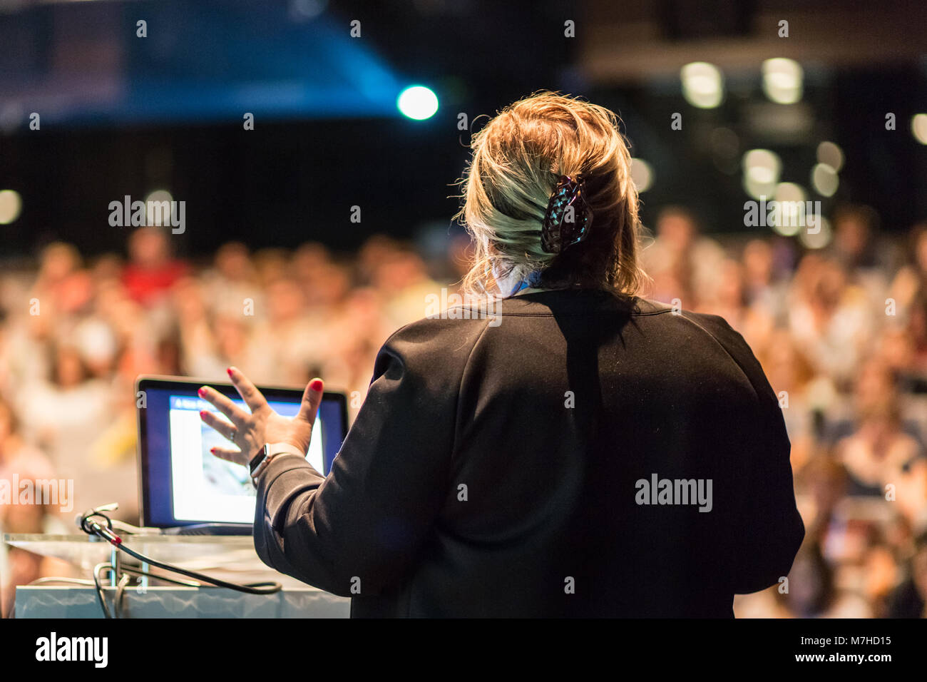 Professional female speaker hi-res stock photography and images - Alamy