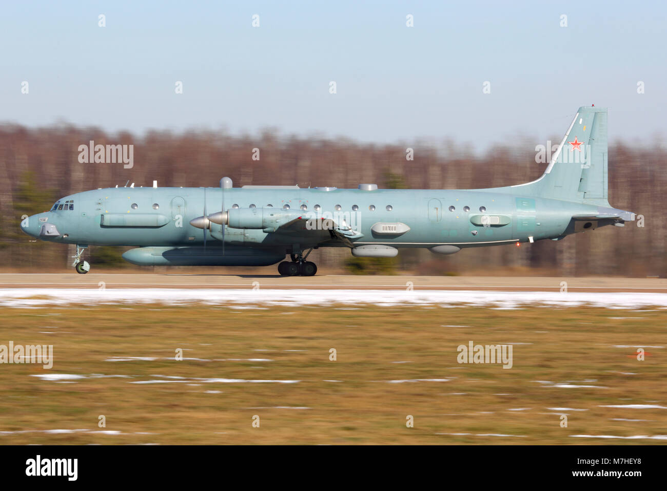 Ilyushin il 20 hi-res stock photography and images - Alamy