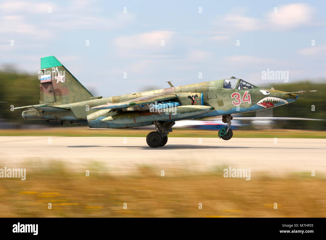 Su 25 attack hi-res stock photography and images - Alamy