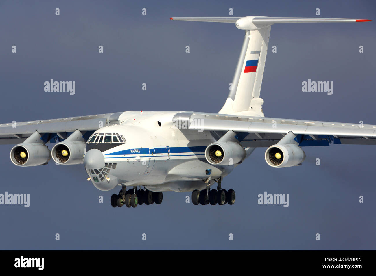 Il 76 russian air force hi-res stock photography and images - Alamy
