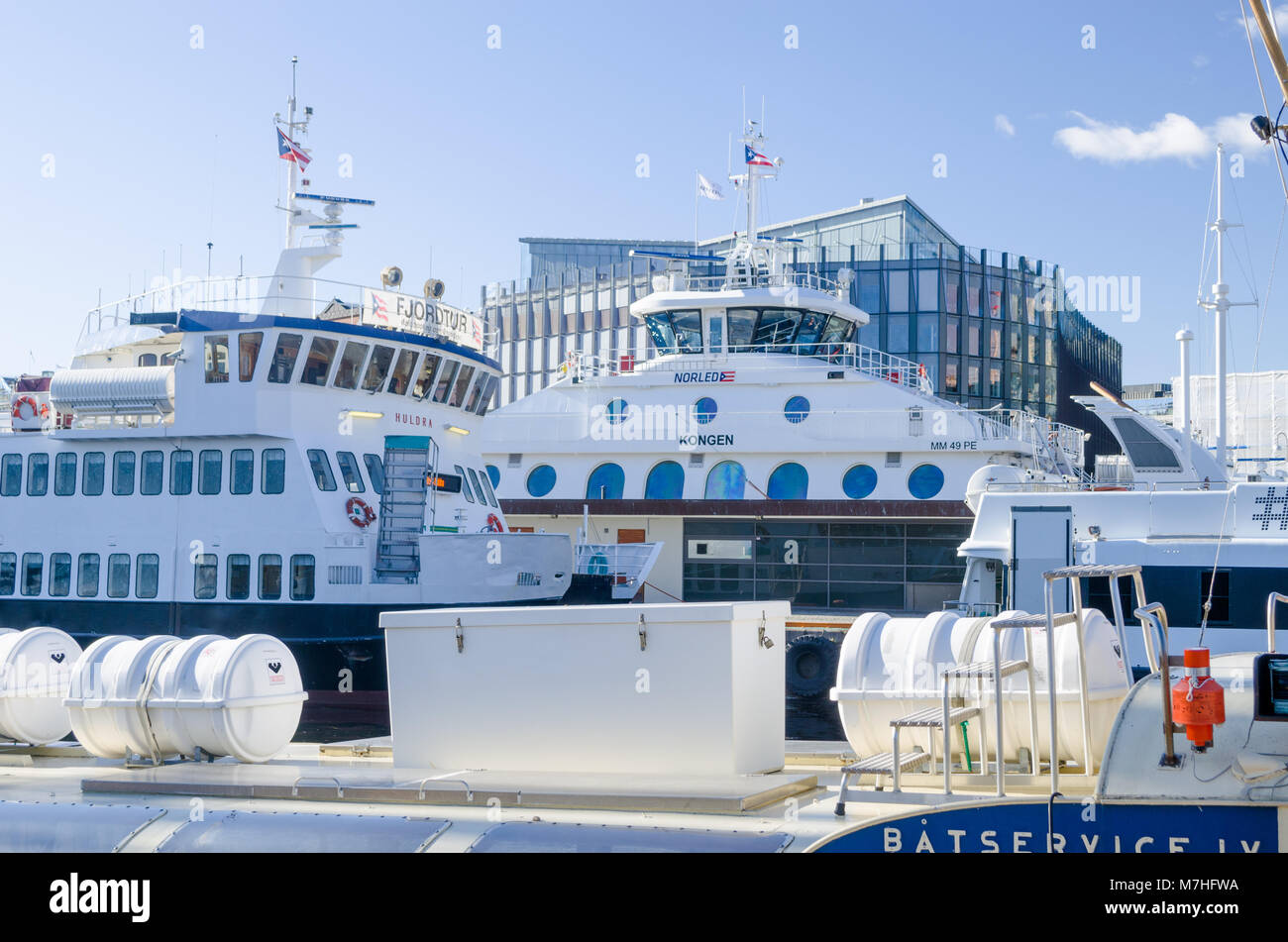 Local ferry boats mooring in Oslo Harbour, Oslo, Norway Stock Photo - Alamy