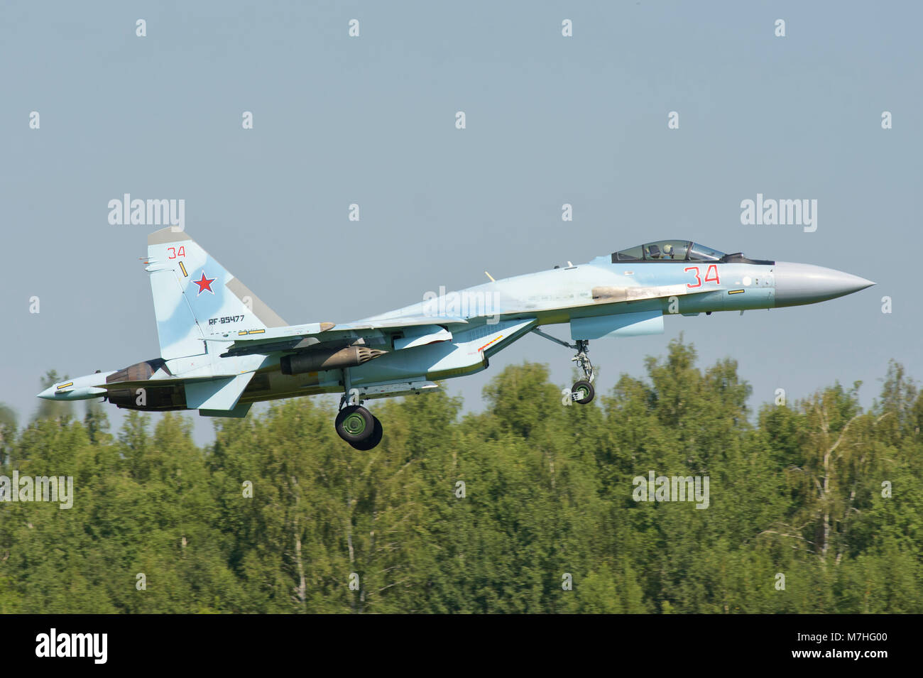 Sukhoi su 35 hi-res stock photography and images - Alamy