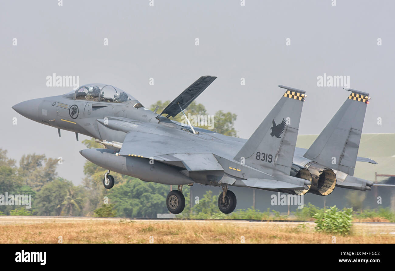 Royal Singapore Air Force F-15E Strike Eagle Stock Photo - Alamy