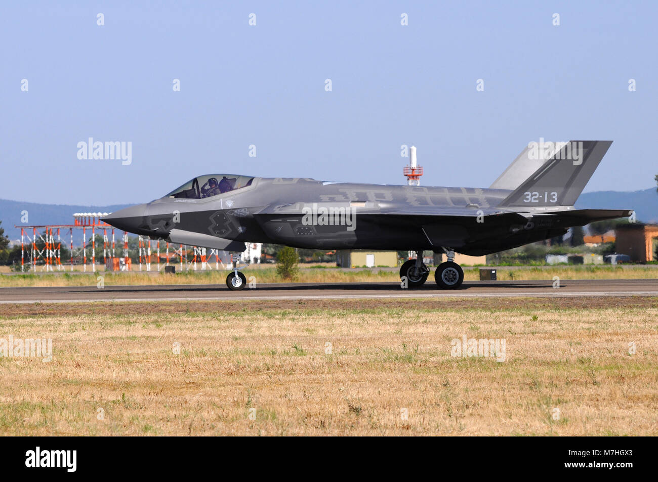 Italian Air Force F-35A Lightning II from 32th Stormo taxiing Stock ...